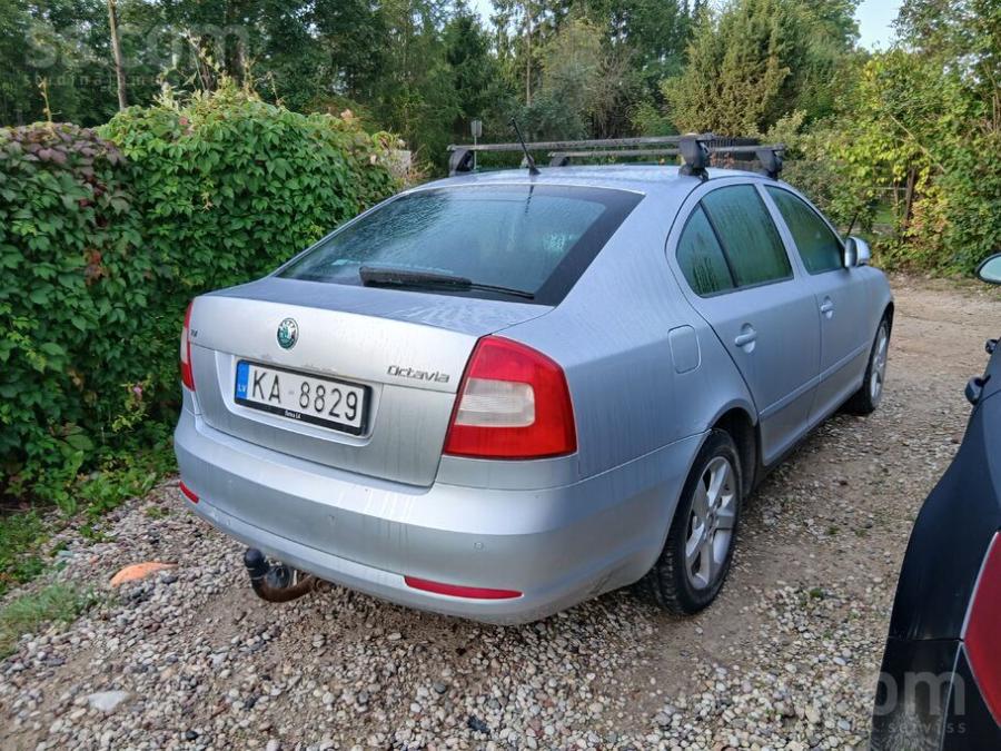 Pelēks Skoda Octavia 2012 Tukums, ar dzinēja tilpumu 1.60 L un nobraukumu 0 tūkst. km par 1000 €, foto 7 vietnē AUTOMOTO.COM.LV