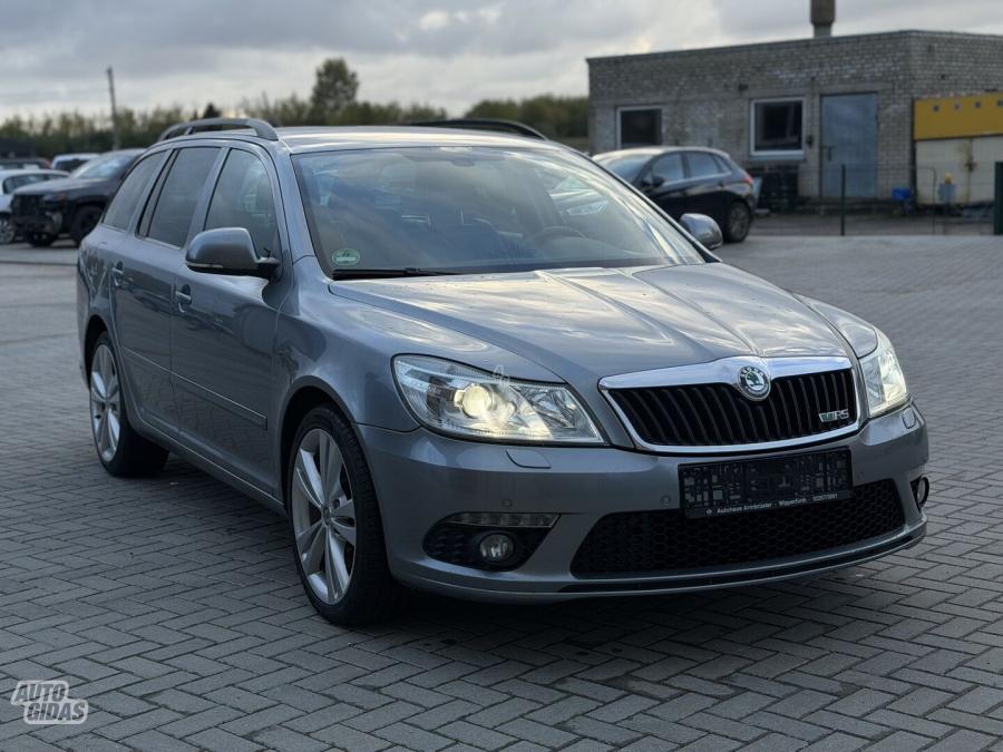 Grey Skoda Octavia 2012 in Kretinga, with an engine capacity of 2.00 L and mileage of 296 thousand km for 5600 €, photo 3 on AUTOMOTO.COM.LV