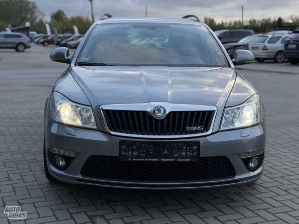 Grey Skoda Octavia 2012 in Kretinga, with an engine capacity of 2.00 L and mileage of 296 thousand km for 5600 €, photo 4 on AUTOMOTO.COM.LV