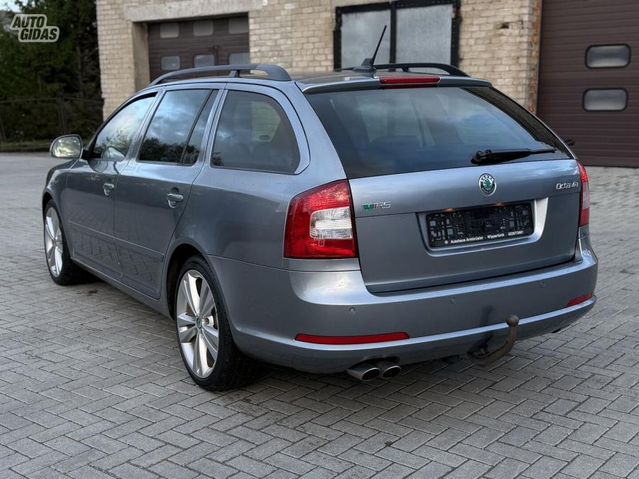 Grey Skoda Octavia 2012 in Kretinga, with an engine capacity of 2.00 L and mileage of 296 thousand km for 5600 €, photo 5 on AUTOMOTO.COM.LV