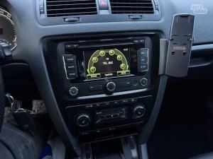 Grey Skoda Octavia 2012 in Kretinga, with an engine capacity of 2.00 L and mileage of 296 thousand km for 5600 €, photo 9 on AUTOMOTO.COM.LV