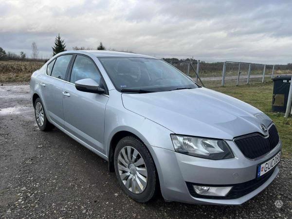 Pelēks Skoda Octavia 2013 Viļņa, ar dzinēja tilpumu 1.60 L un nobraukumu 399 tūkst. km par 3650 €, foto 2 vietnē AUTOMOTO.COM.LV