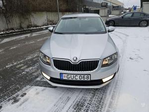 Grey Skoda Octavia 2013 in Vilnius, with an engine capacity of 1.60 L and mileage of 399 thousand km for 3600 €, photo 3 on AUTOMOTO.COM.LV