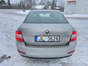 Pelēks Skoda Octavia 2013 Rīga, ar dzinēja tilpumu 1.20 L un nobraukumu 224 tūkst. km par 5900 €, foto 6 vietnē AUTOMOTO.COM.LV