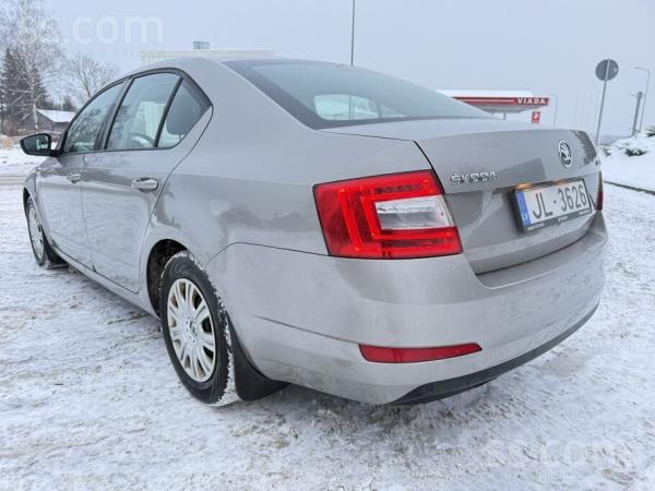 Grey Skoda Octavia 2013 in Riga, with an engine capacity of 1.20 L and mileage of 224 thousand km for 5900 €, photo 7 on AUTOMOTO.COM.LV