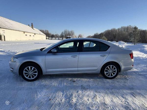 Grey Skoda Octavia 2013 in Taurage, with an engine capacity of 1.60 L and mileage of 317 thousand km for 4600 €, photo 4 on AUTOMOTO.COM.LV