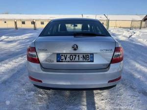 Grey Skoda Octavia 2013 in Taurage, with an engine capacity of 1.60 L and mileage of 317 thousand km for 4600 €, photo 6 on AUTOMOTO.COM.LV