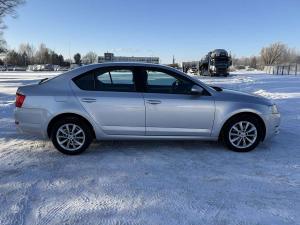 Grey Skoda Octavia 2013 in Taurage, with an engine capacity of 1.60 L and mileage of 317 thousand km for 4600 €, photo 10 on AUTOMOTO.COM.LV