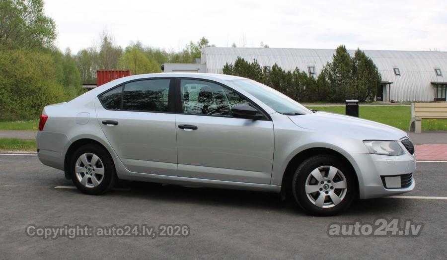 Pelēks Skoda Octavia 2013 Rapla, ar dzinēja tilpumu 1.20 L un nobraukumu 241 tūkst. km par 4850 €, foto 3 vietnē AUTOMOTO.COM.LV