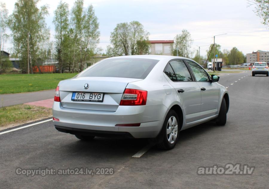 Pelēks Skoda Octavia 2013 Rapla, ar dzinēja tilpumu 1.20 L un nobraukumu 241 tūkst. km par 4850 €, foto 5 vietnē AUTOMOTO.COM.LV