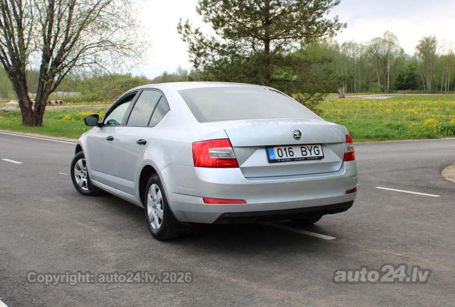 Pelēks Skoda Octavia 2013 Rapla, ar dzinēja tilpumu 1.20 L un nobraukumu 241 tūkst. km par 4850 €, foto 6 vietnē AUTOMOTO.COM.LV