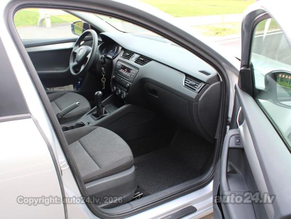 Grey Skoda Octavia 2013 in Rapla, with an engine capacity of 1.20 L and mileage of 241 thousand km for 4850 €, photo 9 on AUTOMOTO.COM.LV