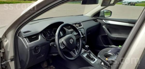 Grey Skoda Octavia 2013 in Riga, with an engine capacity of 2.00 L and mileage of 485 thousand km for 3500 €, photo 9 on AUTOMOTO.COM.LV