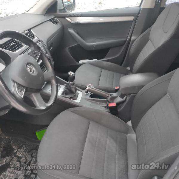 Grey Skoda Octavia 2013 in Tartu, with an engine capacity of 1.40 L and mileage of 240 thousand km for 5500 €, photo 8 on AUTOMOTO.COM.LV