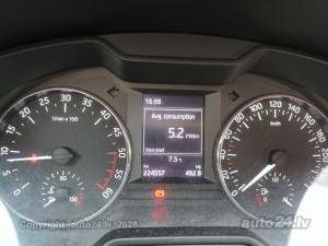 Pelēks Skoda Octavia 2013 Tartu, ar dzinēja tilpumu 1.60 L un nobraukumu 225 tūkst. km par 6900 €, foto 18 vietnē AUTOMOTO.COM.LV