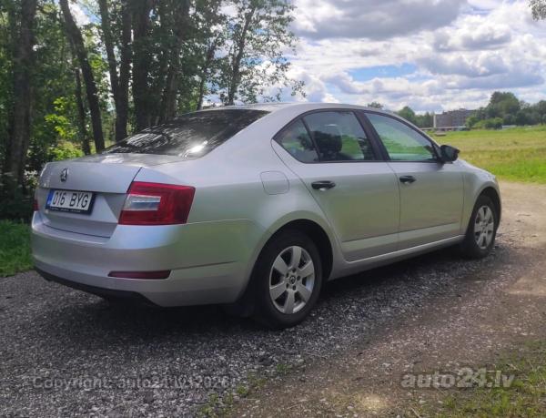 Pelēks Skoda Octavia 2013 Rapla, ar dzinēja tilpumu 1.20 L un nobraukumu 241 tūkst. km par 4299 €, foto 3 vietnē AUTOMOTO.COM.LV