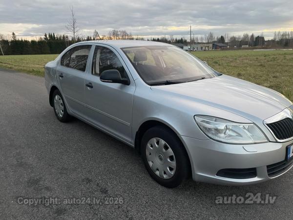 Pelēks Skoda Octavia 2013 Pērnava, ar dzinēja tilpumu 1.20 L un nobraukumu 162 tūkst. km par 4500 €, foto 3 vietnē AUTOMOTO.COM.LV