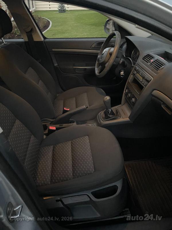 Grey Skoda Octavia 2013 in Parnu, with an engine capacity of 1.20 L and mileage of 162 thousand km for 4500 €, photo 5 on AUTOMOTO.COM.LV