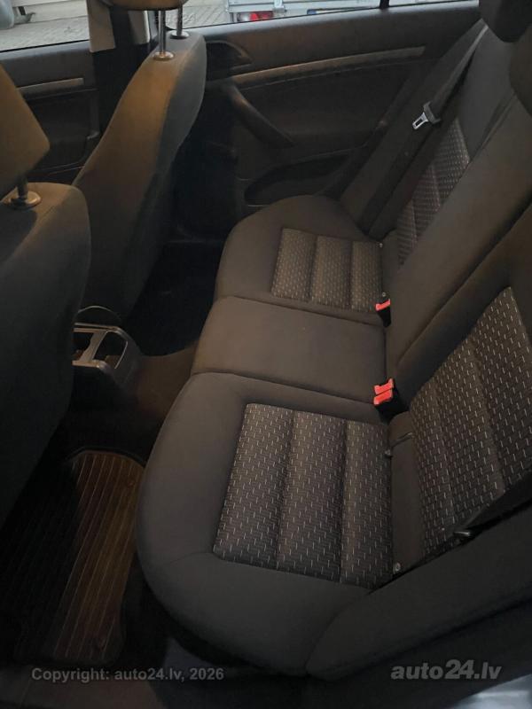 Grey Skoda Octavia 2013 in Parnu, with an engine capacity of 1.20 L and mileage of 162 thousand km for 4500 €, photo 8 on AUTOMOTO.COM.LV