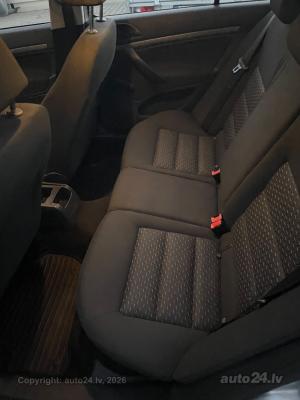 Pelēks Skoda Octavia 2013 Pērnava, ar dzinēja tilpumu 1.20 L un nobraukumu 162 tūkst. km par 4500 €, foto 9 vietnē AUTOMOTO.COM.LV