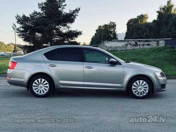 Grey Skoda Octavia 2013 in Tallinn, with an engine capacity of 2.00 L and mileage of 145 thousand km for 6490 €, photo 2 on AUTOMOTO.COM.LV