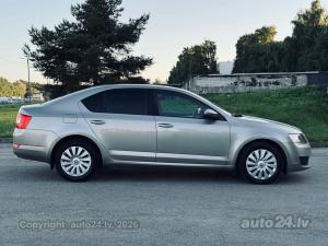 Pelēks Skoda Octavia 2013 Tallina, ar dzinēja tilpumu 2.00 L un nobraukumu 145 tūkst. km par 6490 €, foto 3 vietnē AUTOMOTO.COM.LV