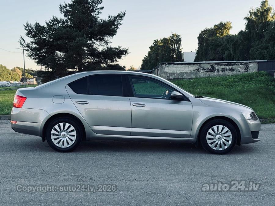 Pelēks Skoda Octavia 2013 Tallina, ar dzinēja tilpumu 2.00 L un nobraukumu 145 tūkst. km par 6490 €, foto 3 vietnē AUTOMOTO.COM.LV
