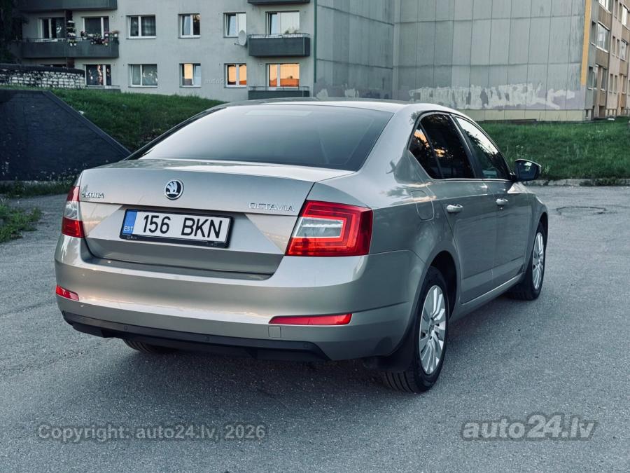 Pelēks Skoda Octavia 2013 Tallina, ar dzinēja tilpumu 2.00 L un nobraukumu 145 tūkst. km par 6490 €, foto 4 vietnē AUTOMOTO.COM.LV