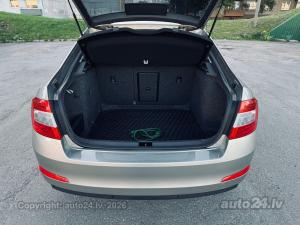 Pelēks Skoda Octavia 2013 Tallina, ar dzinēja tilpumu 2.00 L un nobraukumu 145 tūkst. km par 6490 €, foto 11 vietnē AUTOMOTO.COM.LV