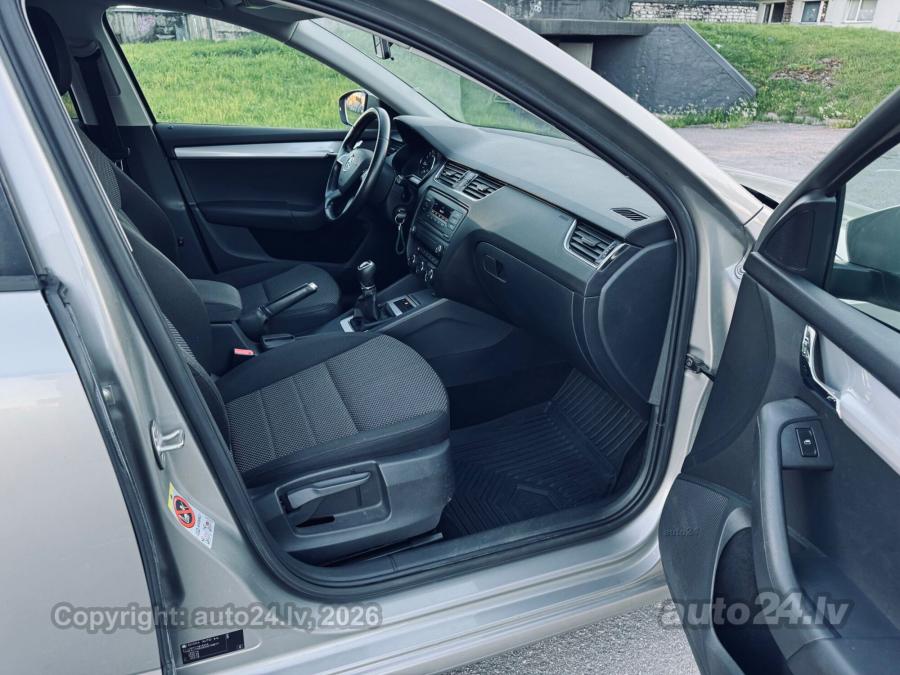 Pelēks Skoda Octavia 2013 Tallina, ar dzinēja tilpumu 2.00 L un nobraukumu 145 tūkst. km par 6490 €, foto 13 vietnē AUTOMOTO.COM.LV