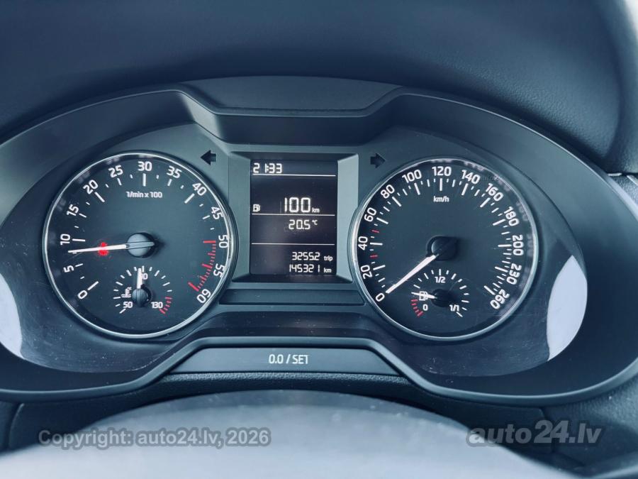 Pelēks Skoda Octavia 2013 Tallina, ar dzinēja tilpumu 2.00 L un nobraukumu 145 tūkst. km par 6490 €, foto 14 vietnē AUTOMOTO.COM.LV