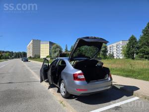 Pelēks Skoda Octavia 2013 Rīga, ar dzinēja tilpumu 1.60 L un nobraukumu 249 tūkst. km par 4700 €, foto 5 vietnē AUTOMOTO.COM.LV