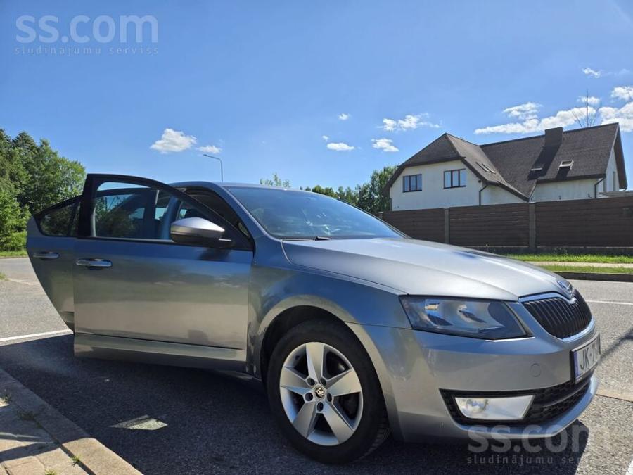 Pelēks Skoda Octavia 2013 Rīga, ar dzinēja tilpumu 1.60 L un nobraukumu 249 tūkst. km par 4700 €, foto 10 vietnē AUTOMOTO.COM.LV