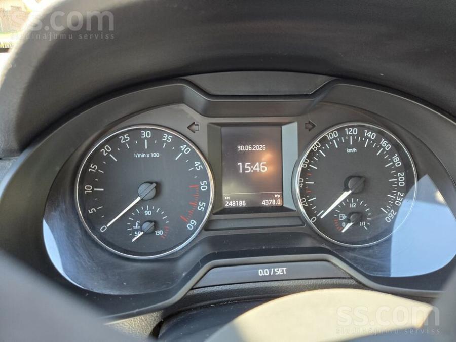 Pelēks Skoda Octavia 2013 Rīga, ar dzinēja tilpumu 1.60 L un nobraukumu 249 tūkst. km par 4700 €, foto 13 vietnē AUTOMOTO.COM.LV
