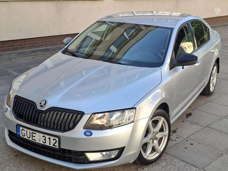 Grey Skoda Octavia 2013 in Silute, with an engine capacity of 1.60 L and mileage of 194 thousand km for 3500 €, photo 3 on AUTOMOTO.COM.LV
