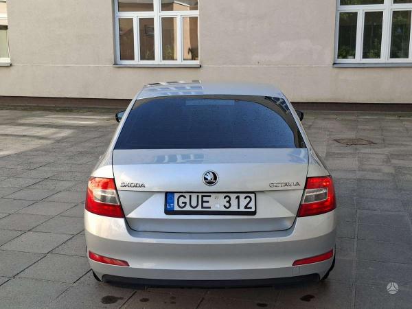 Pelēks Skoda Octavia 2013 Šilutė, ar dzinēja tilpumu 1.60 L un nobraukumu 194 tūkst. km par 3500 €, foto 9 vietnē AUTOMOTO.COM.LV