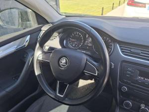 Grey Skoda Octavia 2013 in Silute, with an engine capacity of 1.60 L and mileage of 194 thousand km for 3500 €, photo 13 on AUTOMOTO.COM.LV