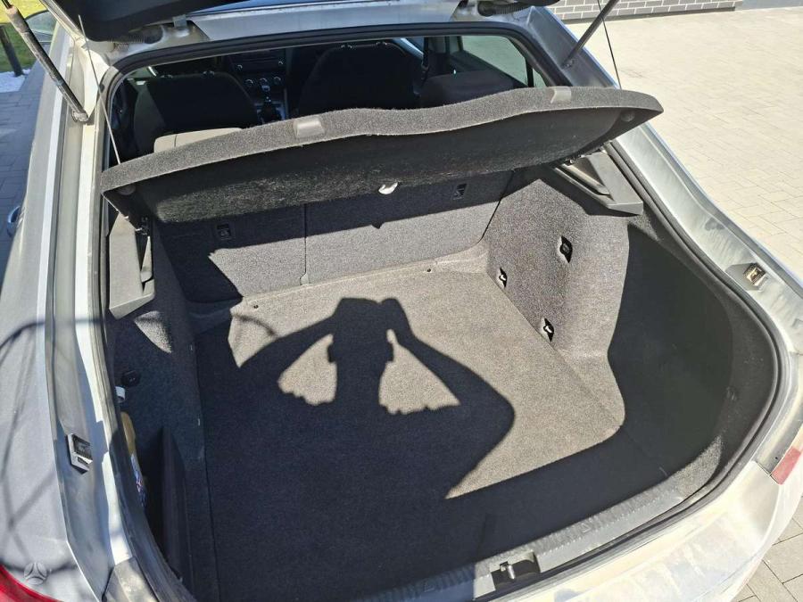 Grey Skoda Octavia 2013 in Silute, with an engine capacity of 1.60 L and mileage of 194 thousand km for 3500 €, photo 17 on AUTOMOTO.COM.LV