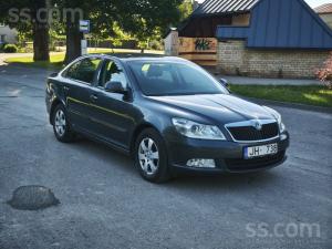 Grey Skoda Octavia 2013 in Jelgava, with an engine capacity of 1.60 L and mileage of 0 thousand km for 2500 €, photo 3 on AUTOMOTO.COM.LV