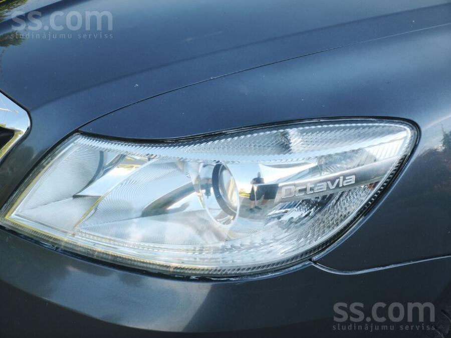 Grey Skoda Octavia 2013 in Jelgava, with an engine capacity of 1.60 L and mileage of 0 thousand km for 2500 €, photo 6 on AUTOMOTO.COM.LV