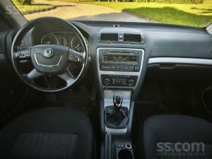 Grey Skoda Octavia 2013 in Jelgava, with an engine capacity of 1.60 L and mileage of 0 thousand km for 2500 €, photo 14 on AUTOMOTO.COM.LV