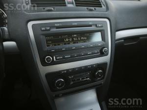 Grey Skoda Octavia 2013 in Jelgava, with an engine capacity of 1.60 L and mileage of 0 thousand km for 2500 €, photo 16 on AUTOMOTO.COM.LV