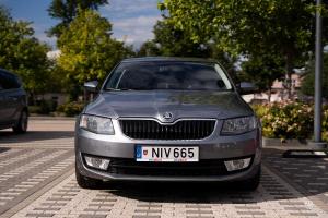 Grey Skoda Octavia 2013 in Vilnius, with an engine capacity of 1.60 L and mileage of 175 thousand km for 5700 €, photo 3 on AUTOMOTO.COM.LV