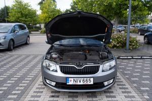 Grey Skoda Octavia 2013 in Vilnius, with an engine capacity of 1.60 L and mileage of 175 thousand km for 5700 €, photo 21 on AUTOMOTO.COM.LV
