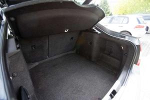 Grey Skoda Octavia 2013 in Vilnius, with an engine capacity of 1.60 L and mileage of 175 thousand km for 5700 €, photo 25 on AUTOMOTO.COM.LV