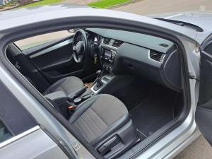 Grey Skoda Octavia 2013 in Taurage, with an engine capacity of 1.97 L and mileage of 215 thousand km for 6999 €, photo 11 on AUTOMOTO.COM.LV