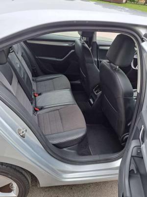 Grey Skoda Octavia 2013 in Taurage, with an engine capacity of 1.97 L and mileage of 215 thousand km for 6999 €, photo 13 on AUTOMOTO.COM.LV