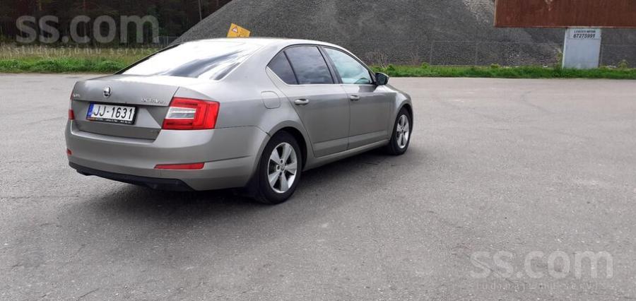 Grey Skoda Octavia 2013 in Riga, with an engine capacity of 2.00 L and mileage of 496 thousand km for 2500 €, photo 4 on AUTOMOTO.COM.LV