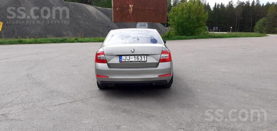 Grey Skoda Octavia 2013 in Riga, with an engine capacity of 2.00 L and mileage of 496 thousand km for 2500 €, photo 5 on AUTOMOTO.COM.LV