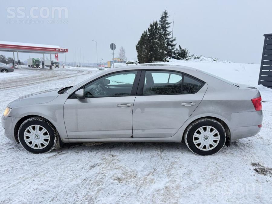 Pelēks Skoda Octavia 2013 Rīga, ar dzinēja tilpumu 1.20 L un nobraukumu 224 tūkst. km par 5900 €, foto 4 vietnē AUTOMOTO.COM.LV